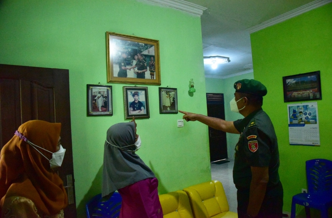 Anjangsana ke Rumah Warakawuri Menyambut HUT Kodam VI/MLW | Hello Borneo