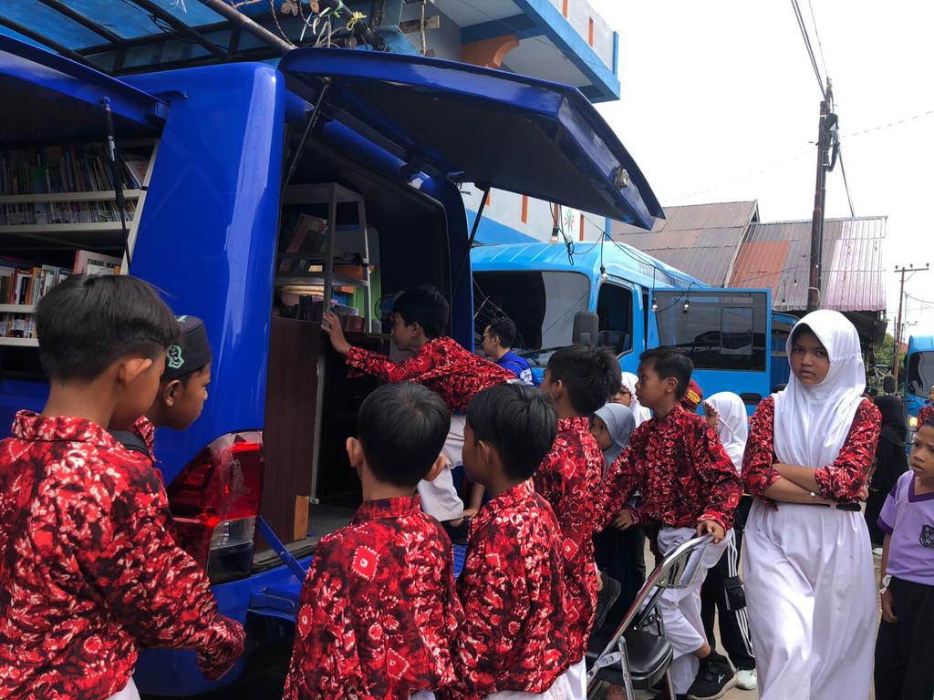 Layanan Perpustakaan Keliling, Pemprov Kalsel Terus Promosikan Minat ...